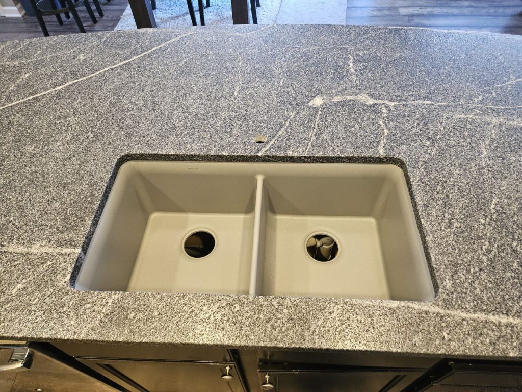 Granite Depot of Indianapolis - Silver Gray Leathered - 03/01/2025